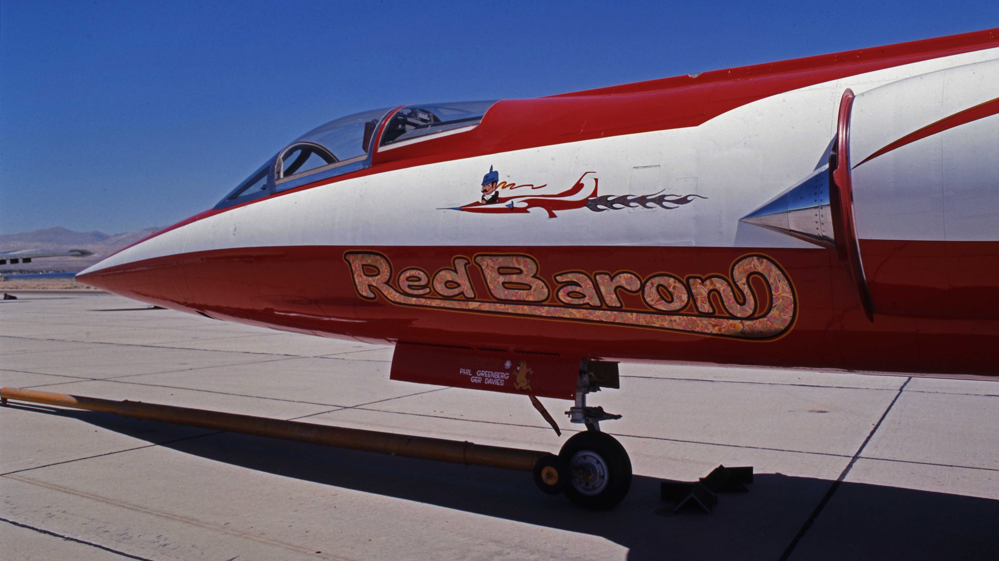 The Fastest Warbird: Darryl Greenamyer and the RB-104 "Red Baron ...