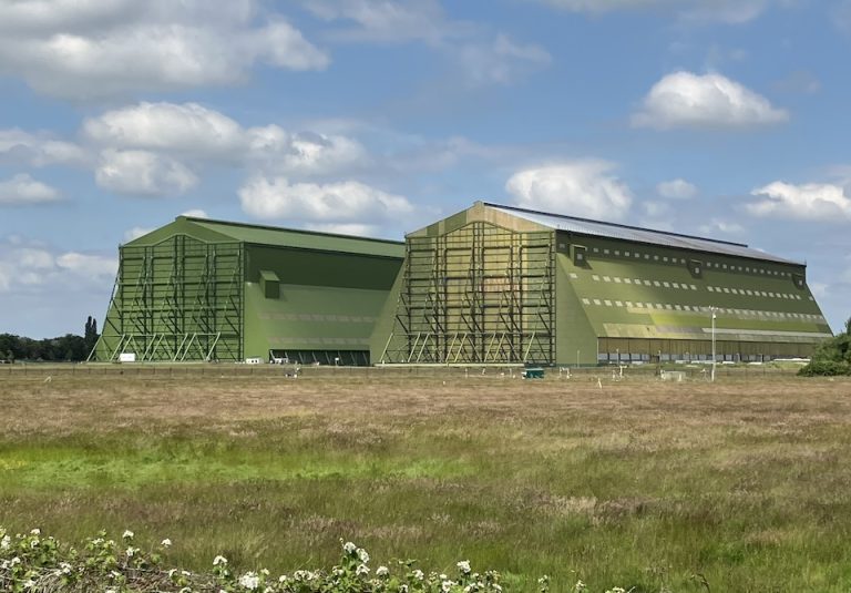 The Cardington Hangars and Britain’s Airship Guardians - Vintage ...