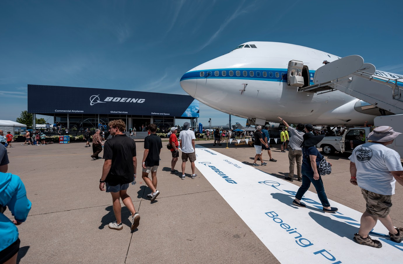 Boeing Extends Platinum-Level Support of EAA AirVenture Oshkosh ...