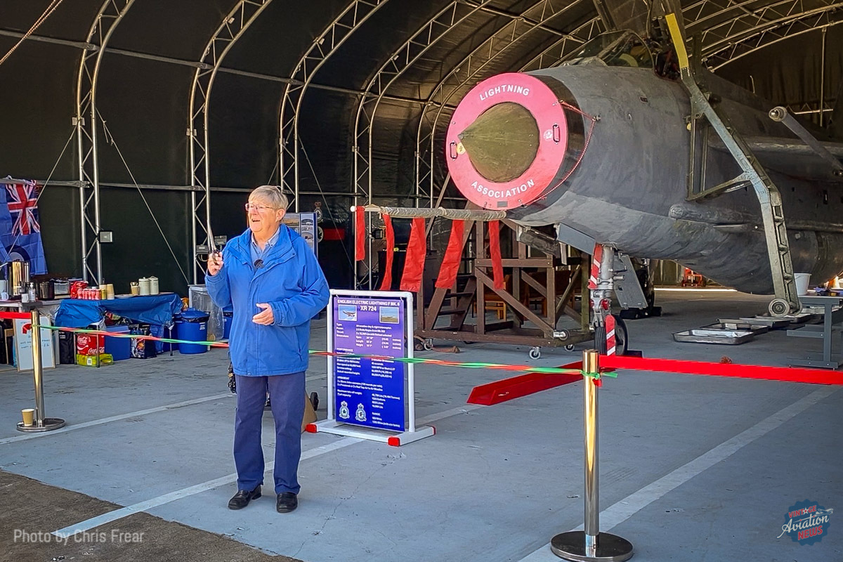 Lightning XR724's Hangar Opening