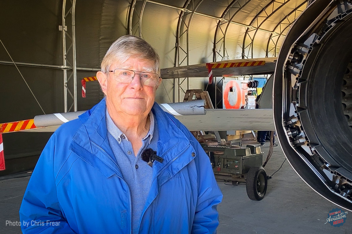 Lightning XR724's Hangar Opening