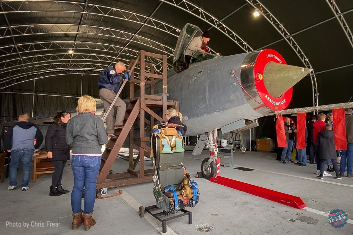 Lightning XR724's Hangar Opening