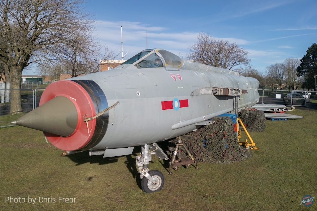 Cornish EE Lightning F.53 Jet Heads to a New Home - Vintage Aviation News