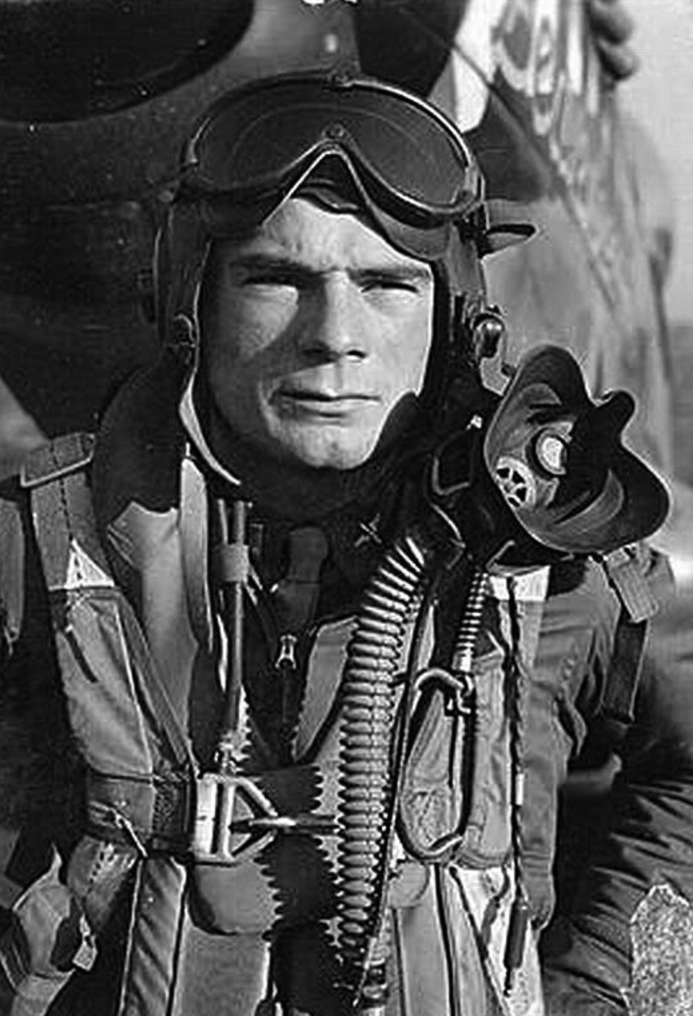 WWII P-51 Pilots Meet And Share Historic Flying Stories