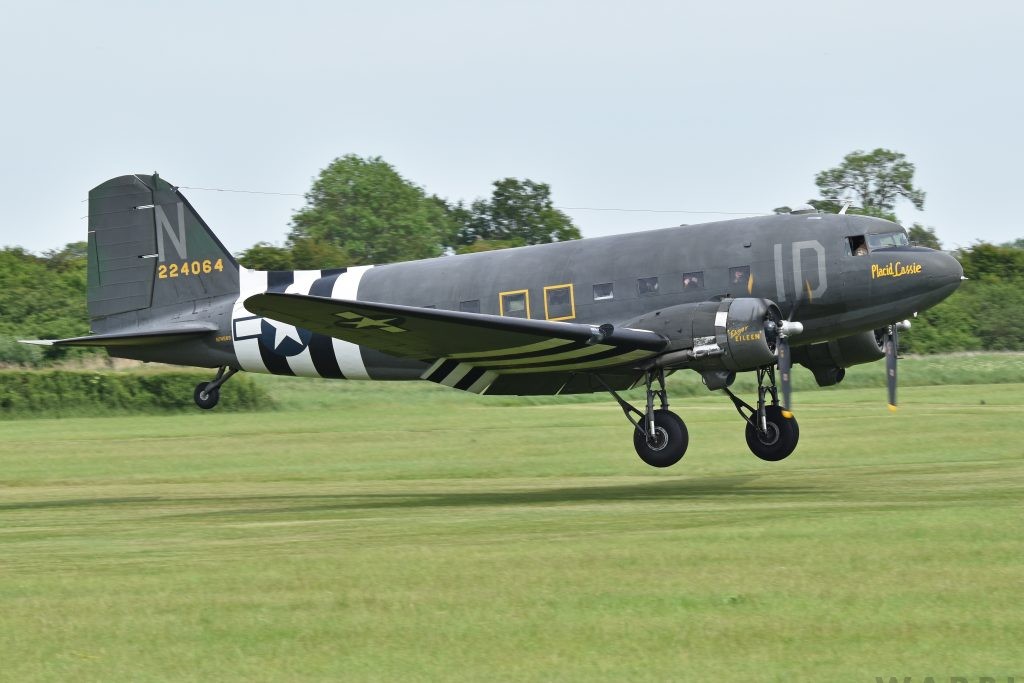 D-Day Veteran C-47 to Fly at Warbirds Over the Beach - Vintage Aviation ...