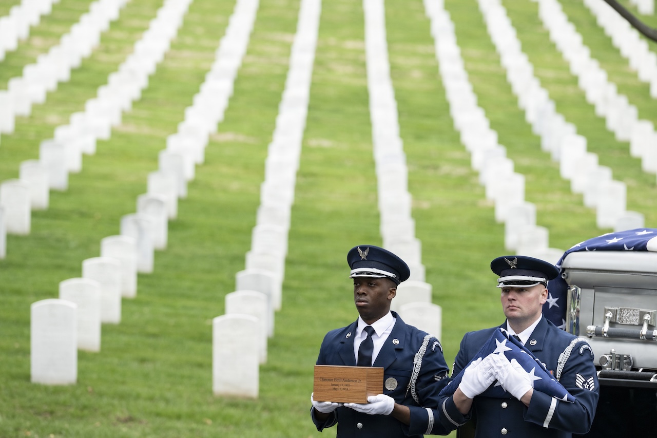 Final Flight of a Legend: Col. Clarence “Bud” Anderson Laid to Rest at ...