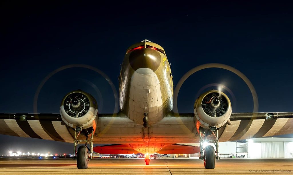 Greatest Generation Aircraft: Christmas Light Flights 2025 - Vintage ...