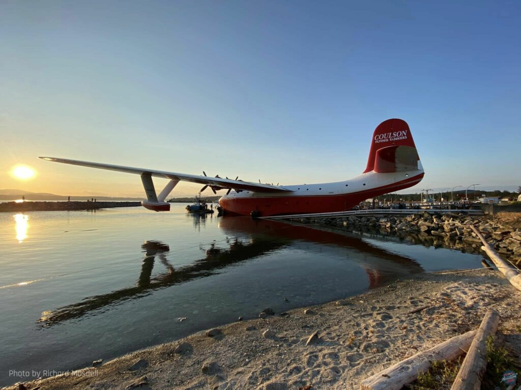 Hawaii Mars On Hard Deck - Vintage Aviation News