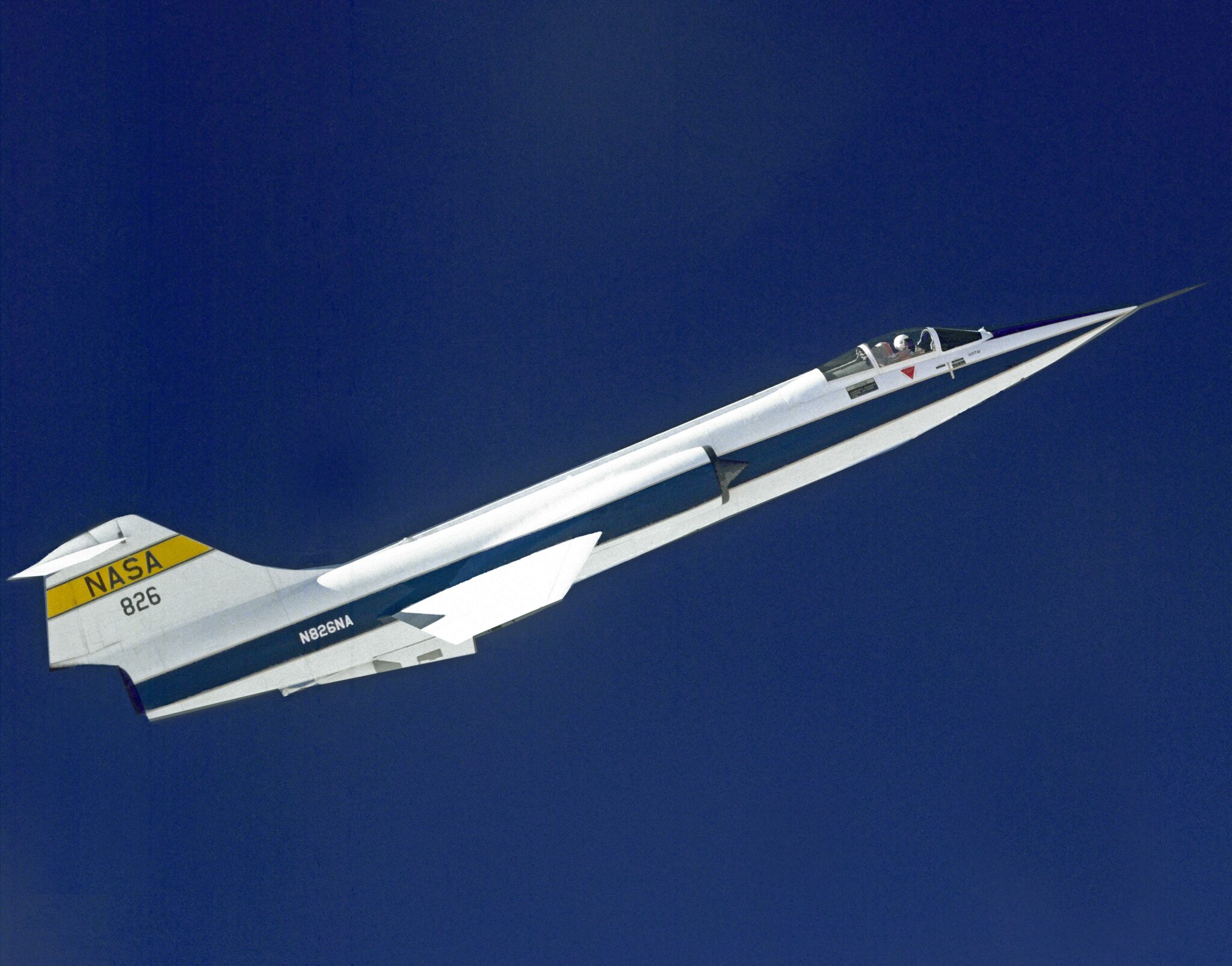 NASA's F-104 Starfighters [VIDEO]