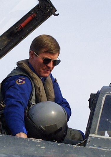 EARTHQUAKE: Fighter Pilot, Test Pilot, Leader. The Story of Brigadier ...