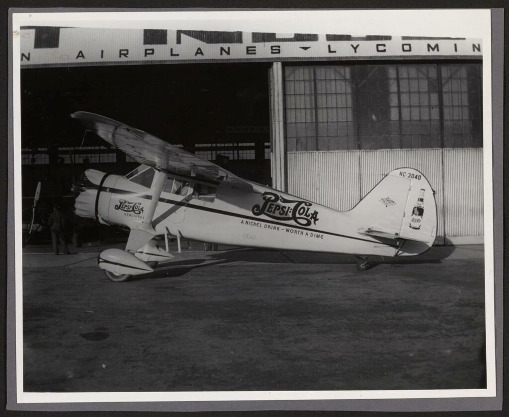 Pepsi-Cola Stinson Reliant at Oshkosh - Vintage Aviation News