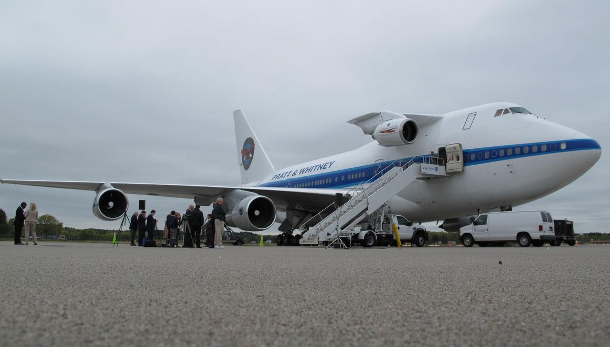 Pratt & Whitney’s Boeing 747SP Test Bed to Highlight EAA AirVenture ...