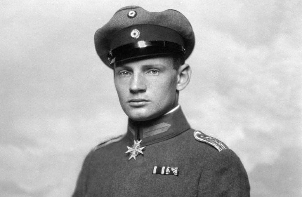 Aces of War: Heinrich Gontermann - The Blue Max Hero of Jasta 15 ...
